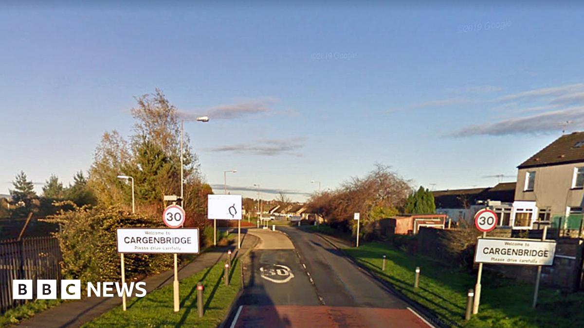 Women 'shaken' by Cargenbridge home break-in - BBC News