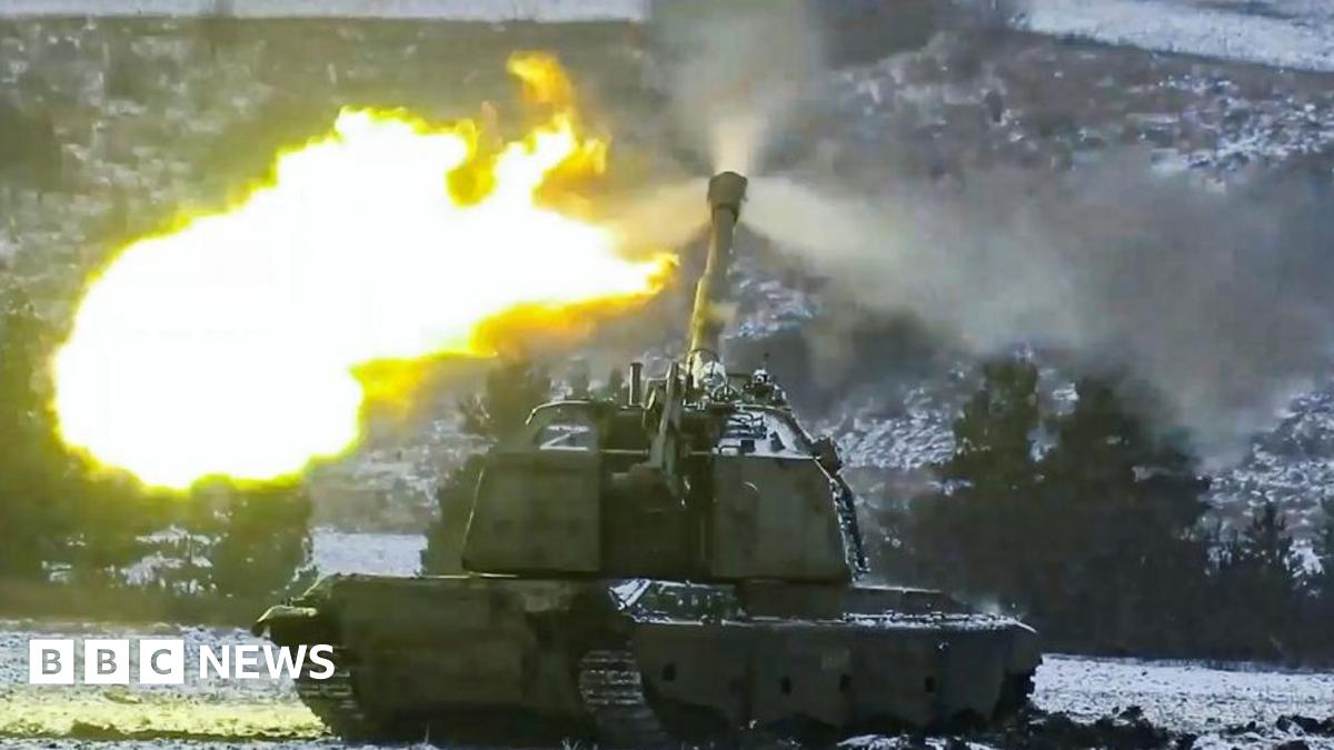 Soledar: Russia claims victory in battle for Ukraine salt mine town ...