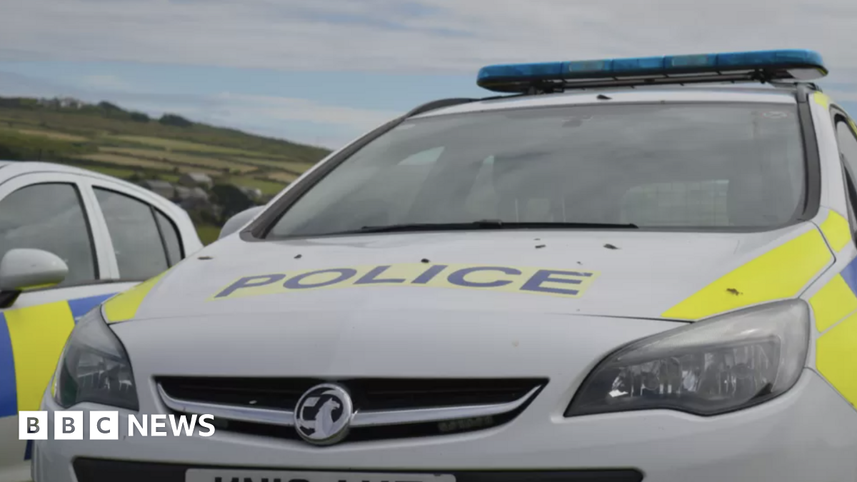 Cornwall crash: Man suffers potentially life-threatening injuries - BBC ...