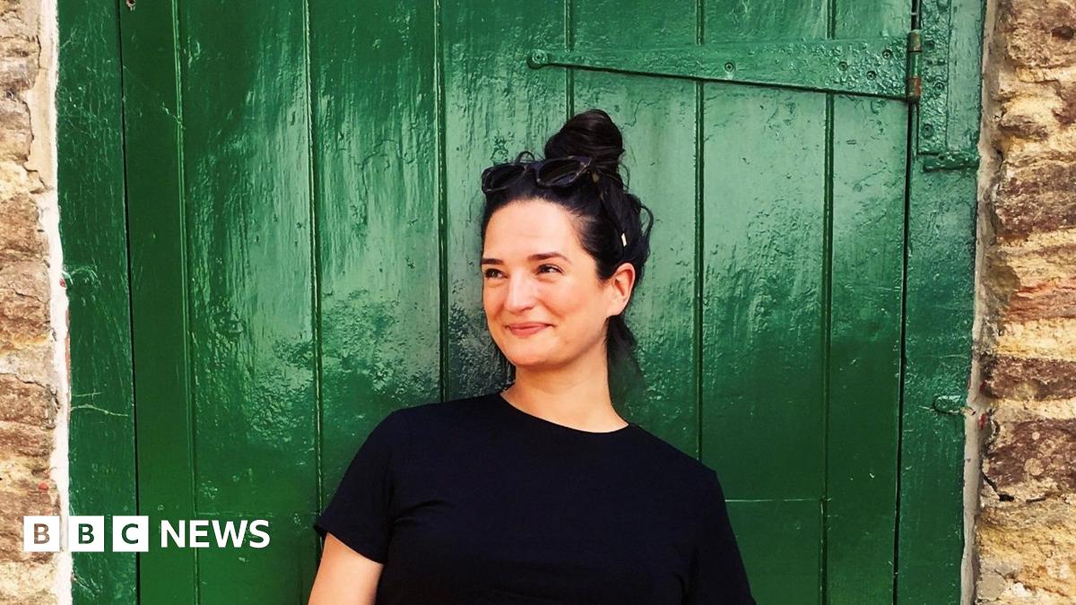 Bristol cook shares two tips to limit food waste this Christmas - BBC News