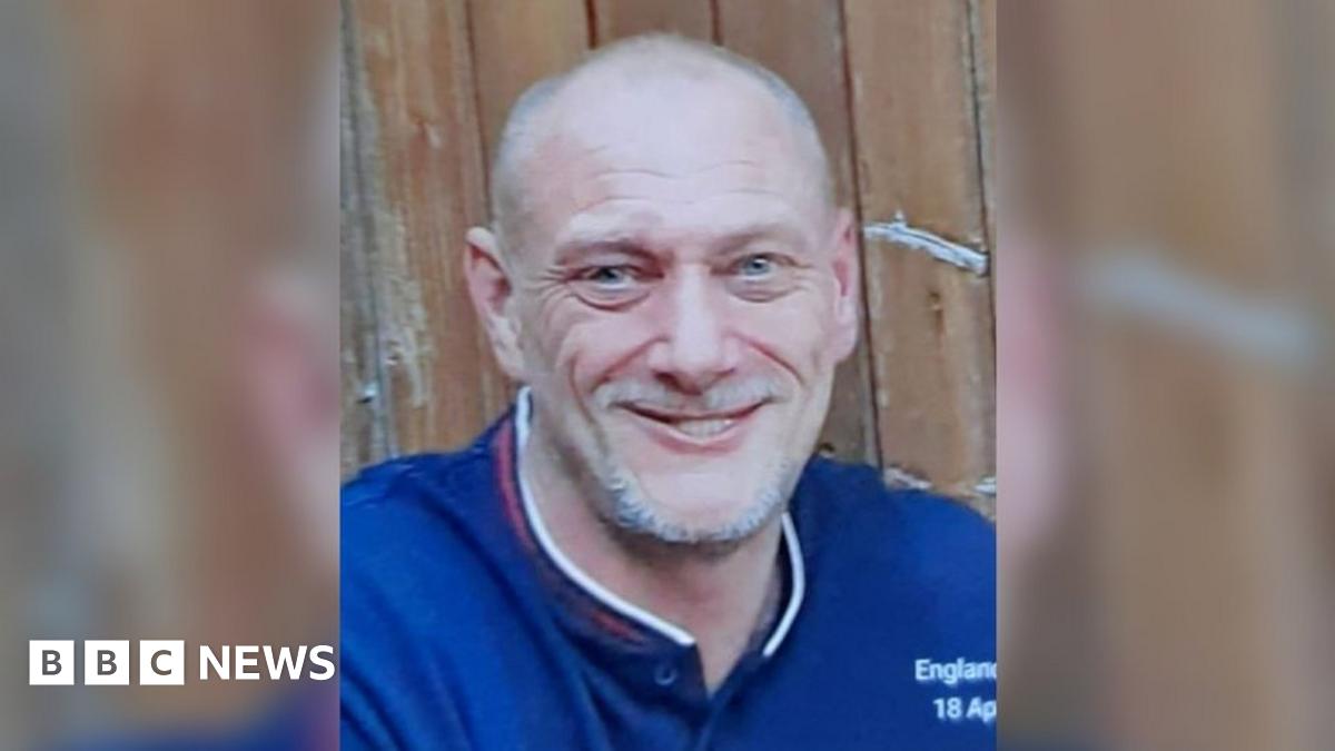 Body found in Yeovil during search for missing man - BBC News