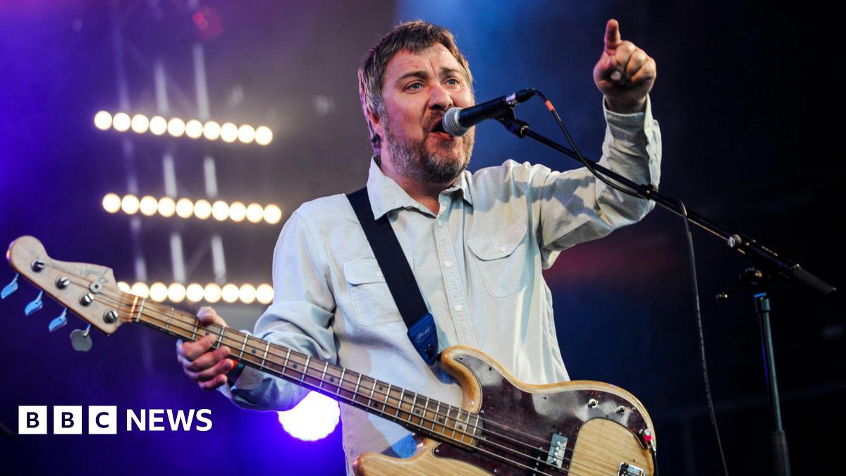 Doves announce comeback album after 2021 live shows axed - BBC News