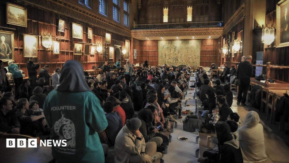 King's College, Cambridge to host open Iftar during Ramadan - BBC News