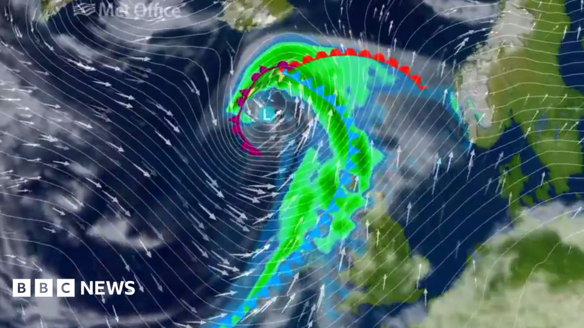 Amber Storm Barbara warning for Scotland - BBC News