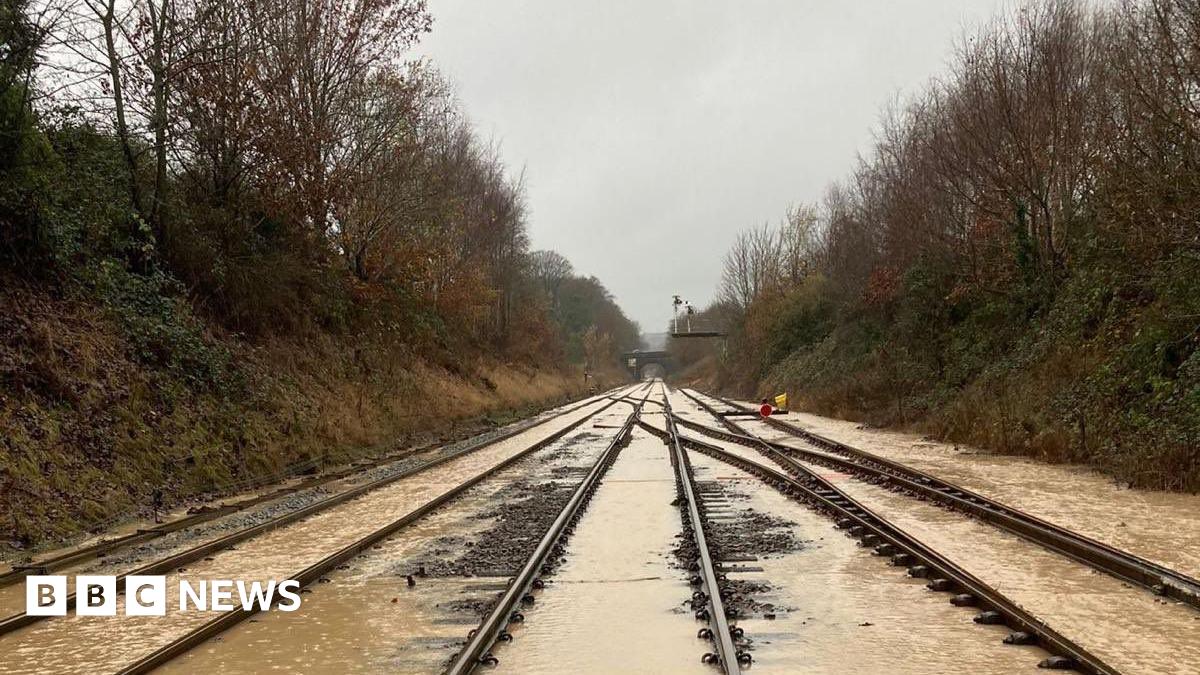 Train line between Barrow and Lancaster closes again after flood - BBC News