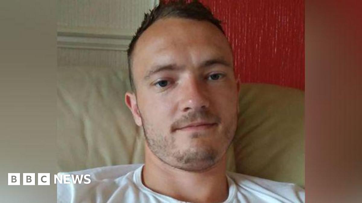 Kettering murder inquiry: Assault victim named - BBC News