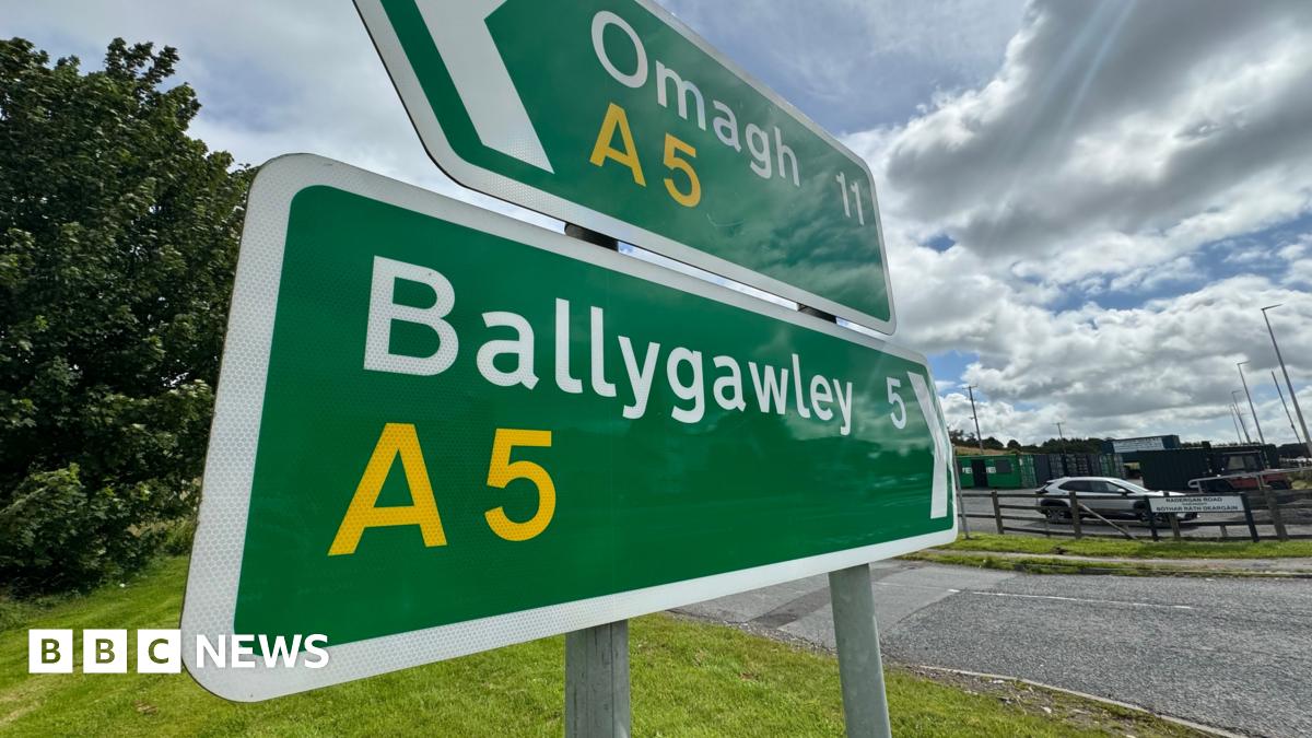 A5 upgrade: Road project gets green light from Stormont - BBC News