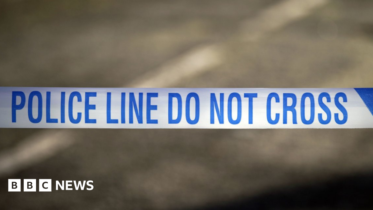 Longsight double stabbing: Teen arrested after two people injured - BBC ...