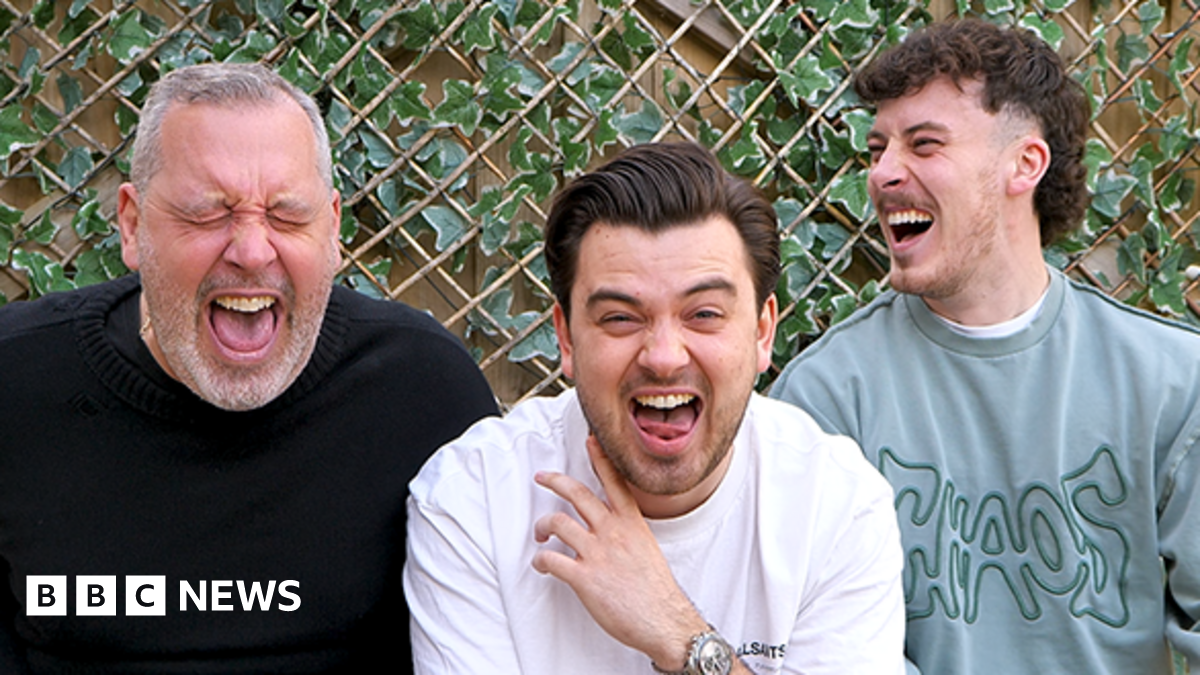 How the Famileigh turned lockdown laughs into TikTok treasure - BBC News