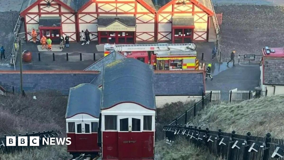 Saltburn cliff lift trams tested as part of fire repairs - BBC News