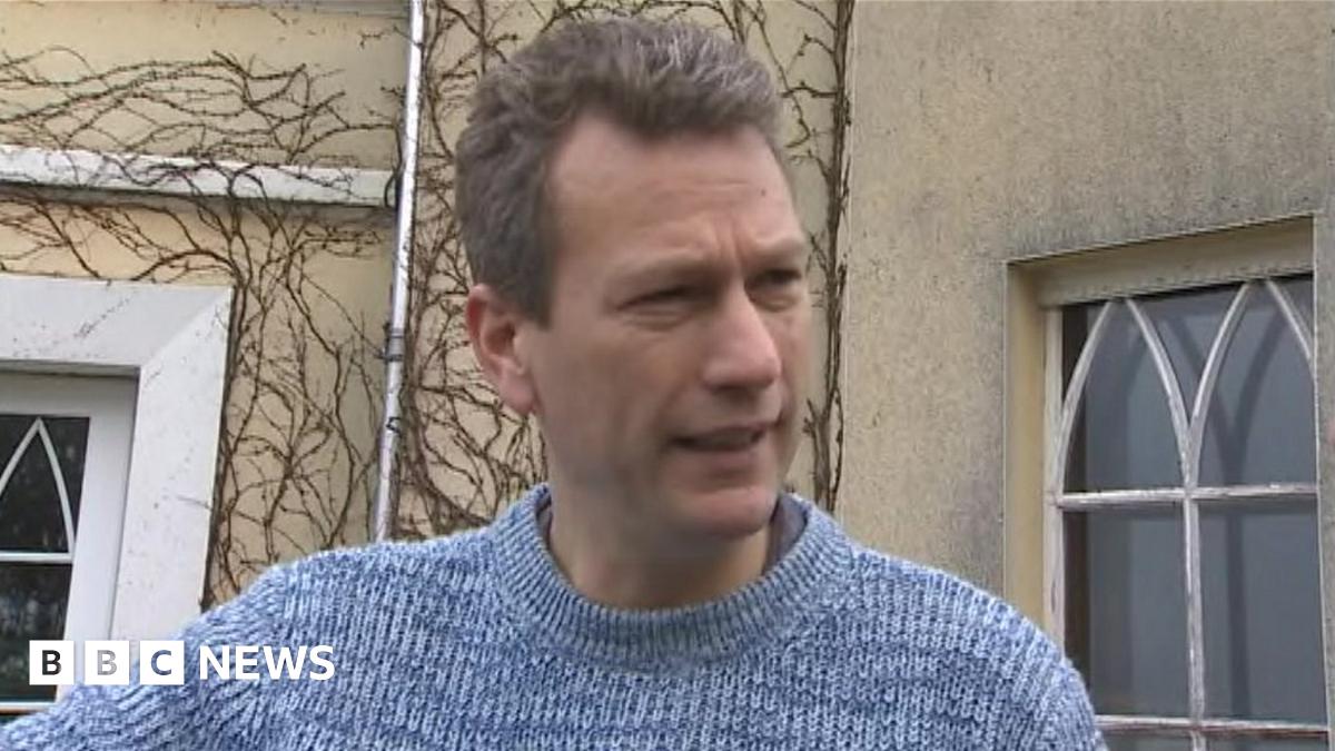 UKIP Wales leader Gill 'can't give up at last hurdle' - BBC News