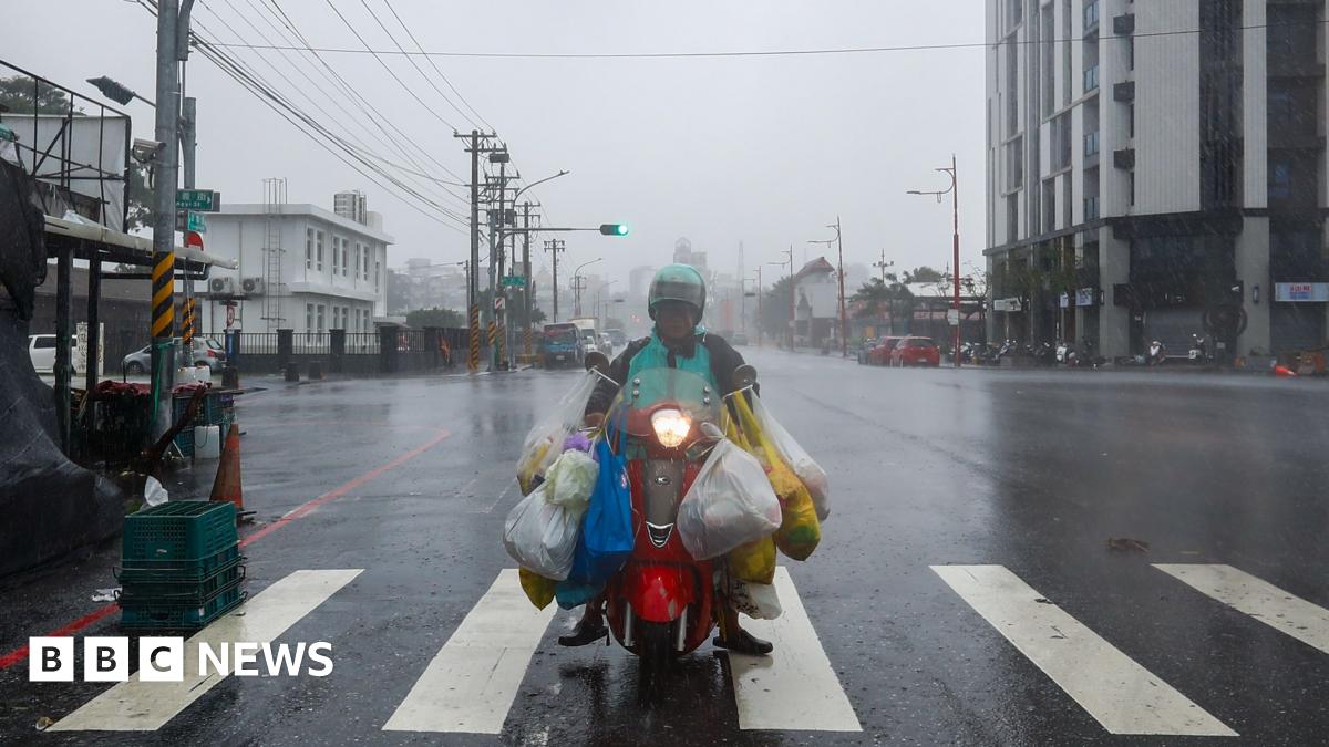 Typhoon Kong-rey hits Taiwan - BBC News