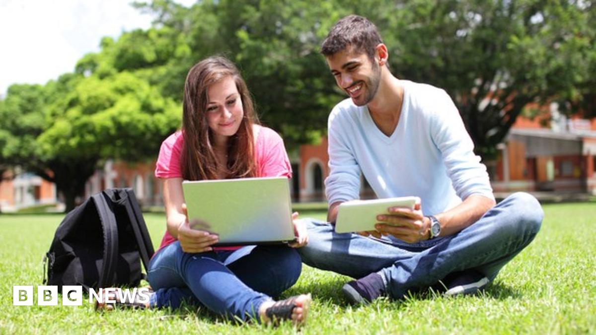 Google reveals top searches for overseas students - BBC News