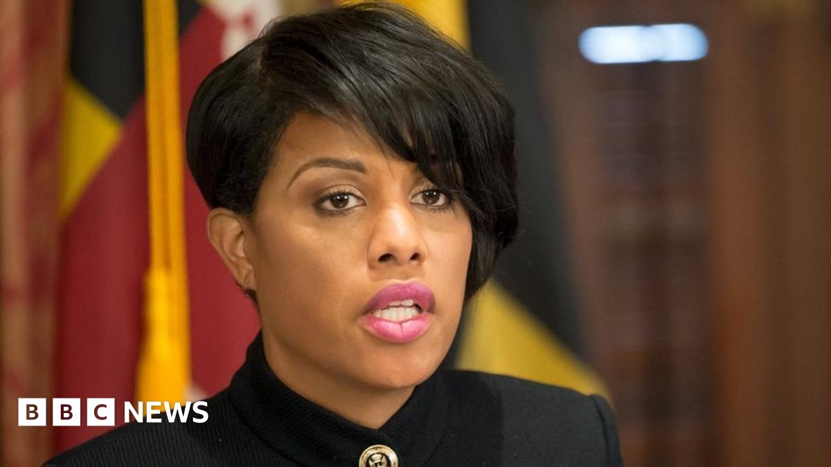 Mayor of riot-hit Baltimore to quit in 2016 - BBC News
