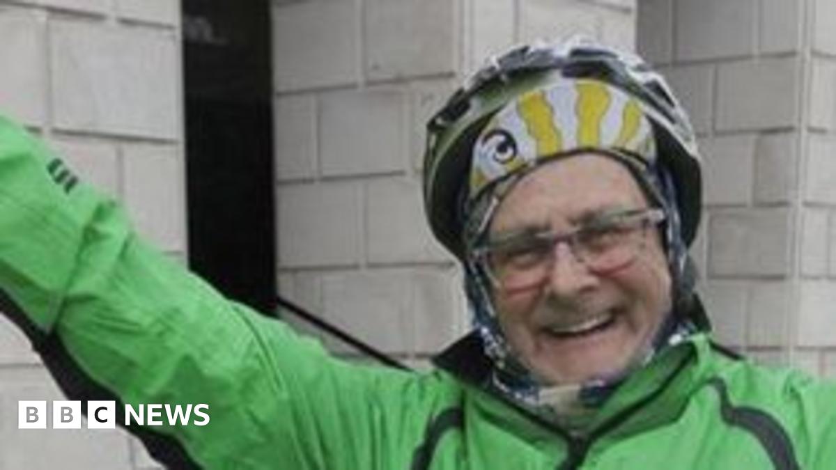 Timmy Mallett finishes UK and Ireland cycle in Donegal - BBC News