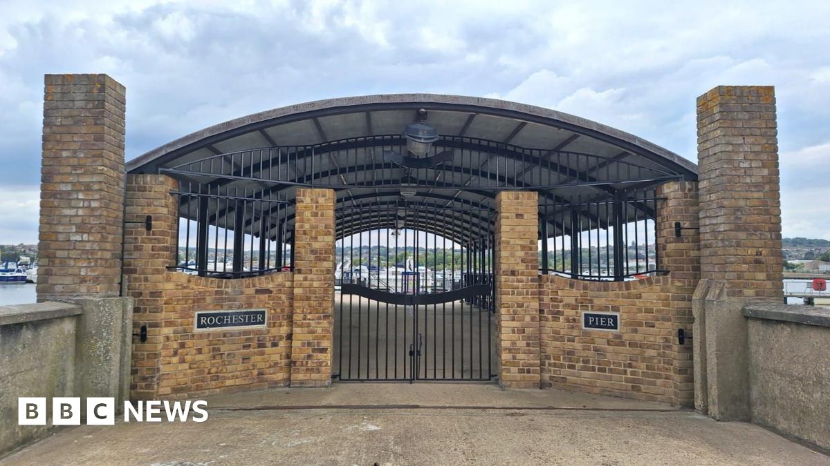 Rochester Pier viewing platform to reopen to the public - BBC News