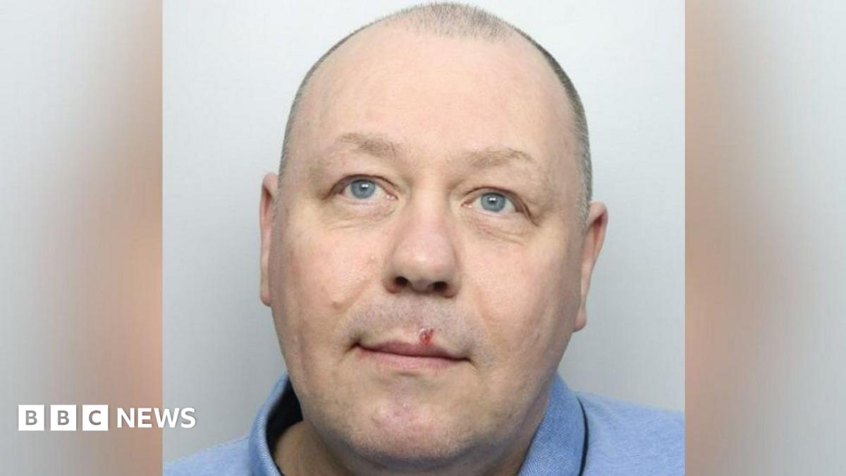 Man jailed for making counterfeit Scottish £20 banknotes - BBC News