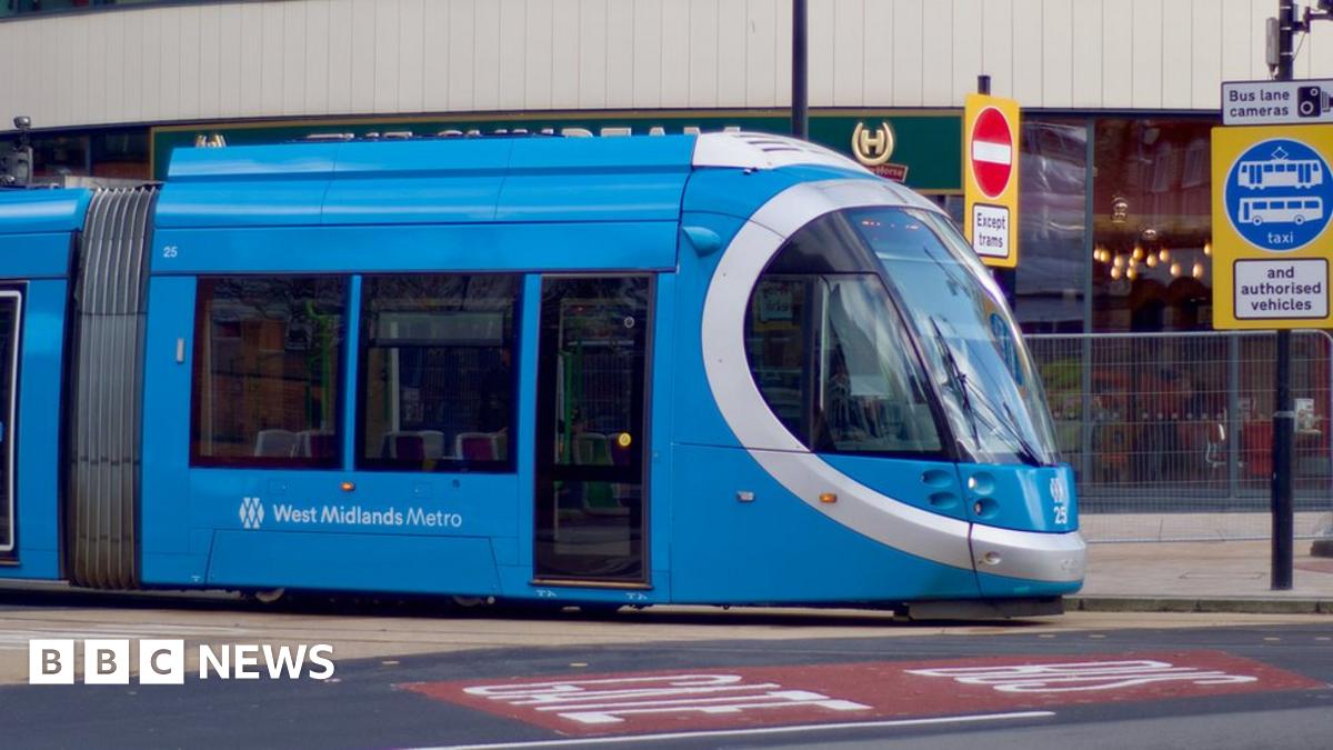 Report highlights 'enormous cost' of Metro expansion - BBC News