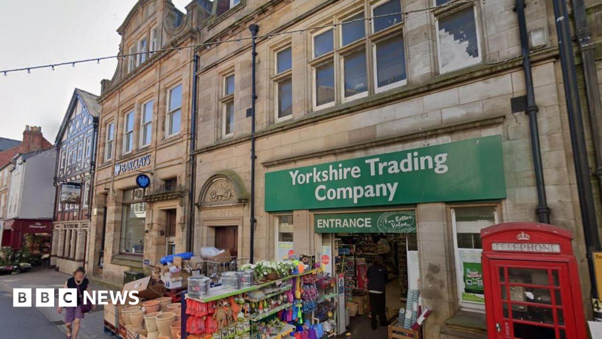 Plans lodged to expand Whitby shop and create new flats - BBC News