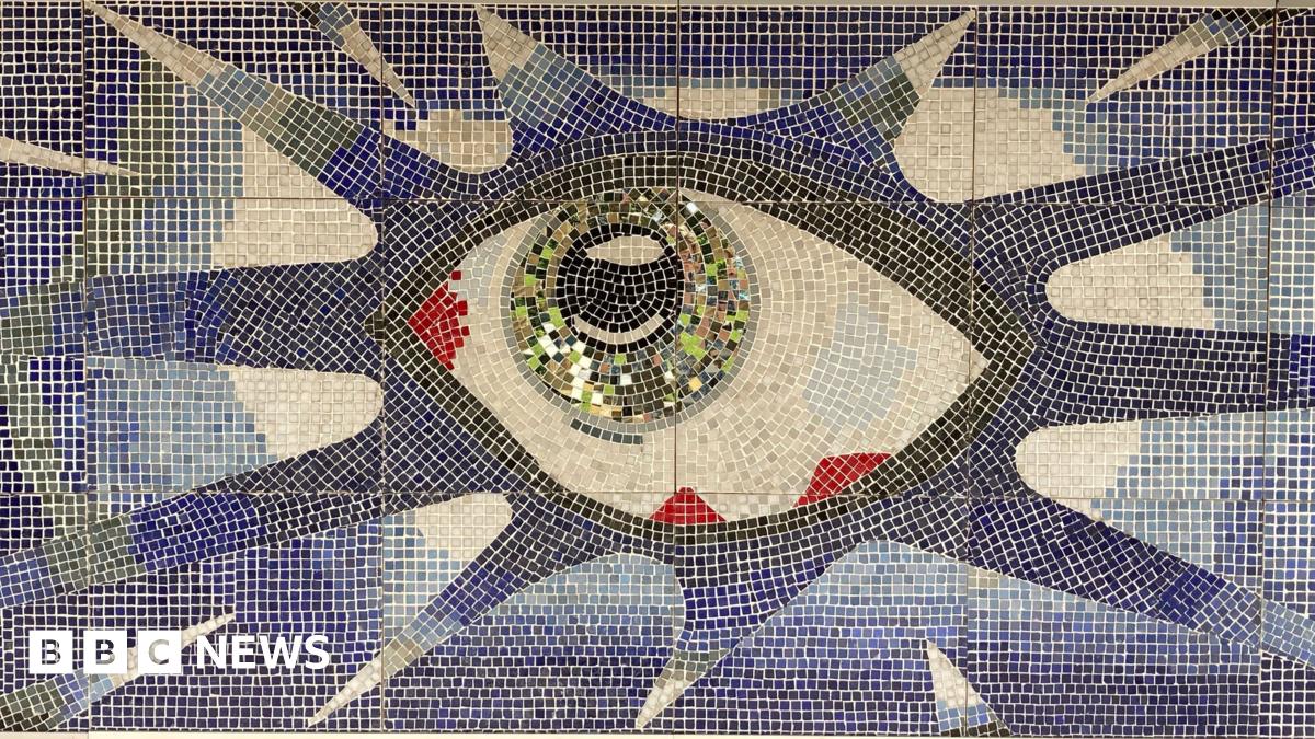 John Lennon's Psychedelic Eye to go on public display - BBC News