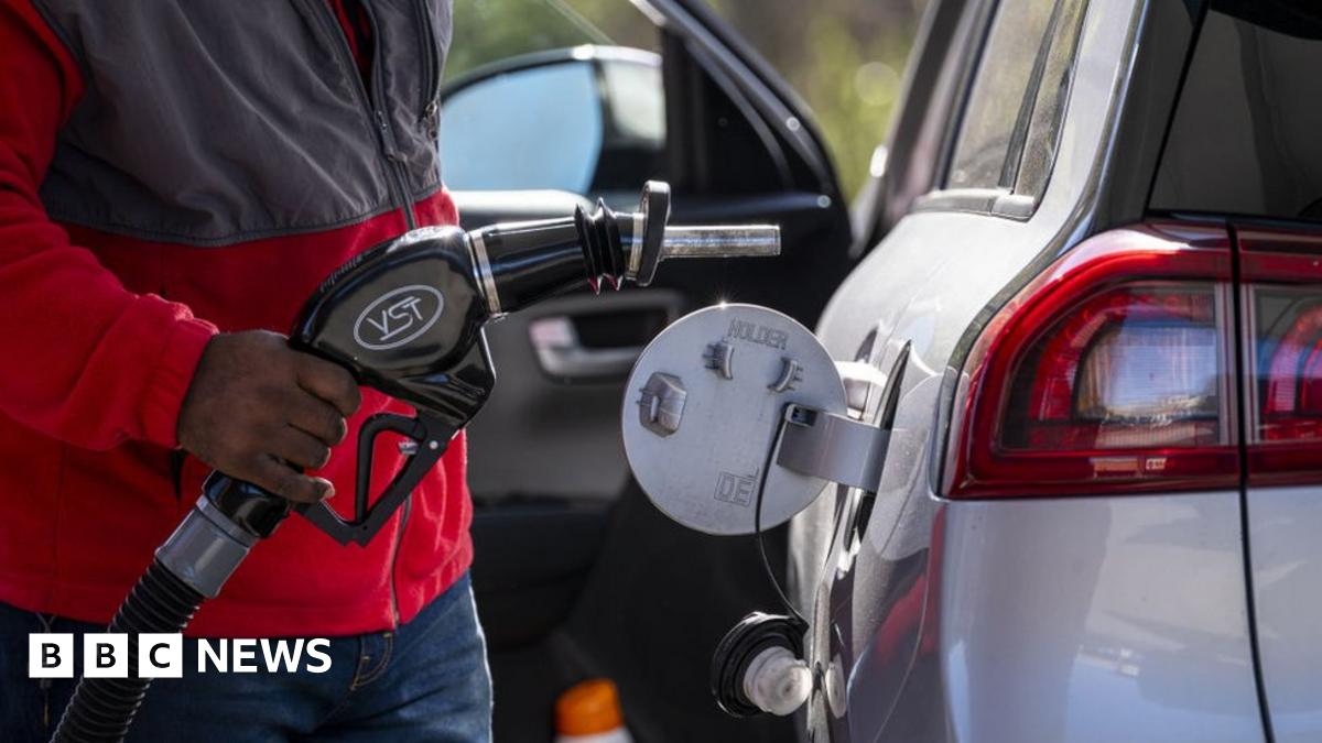 US inflation jumps as fuel and housing costs rise - BBC News