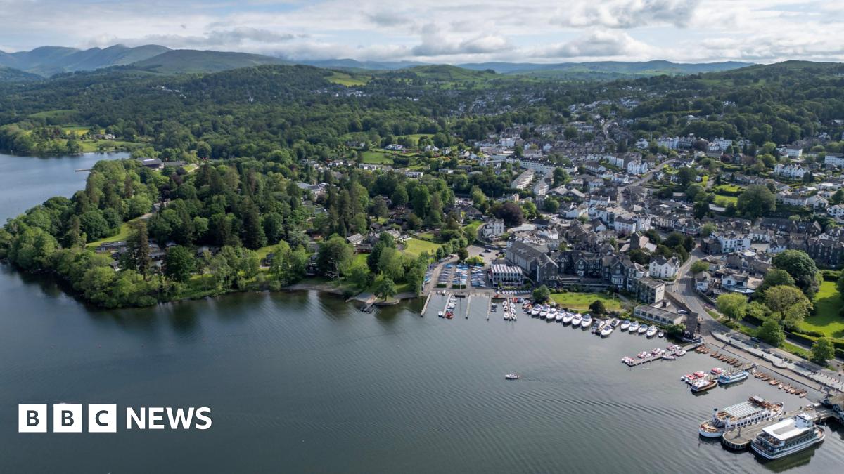 Row over Windermere Lake District 'gateway' scheme - BBC News