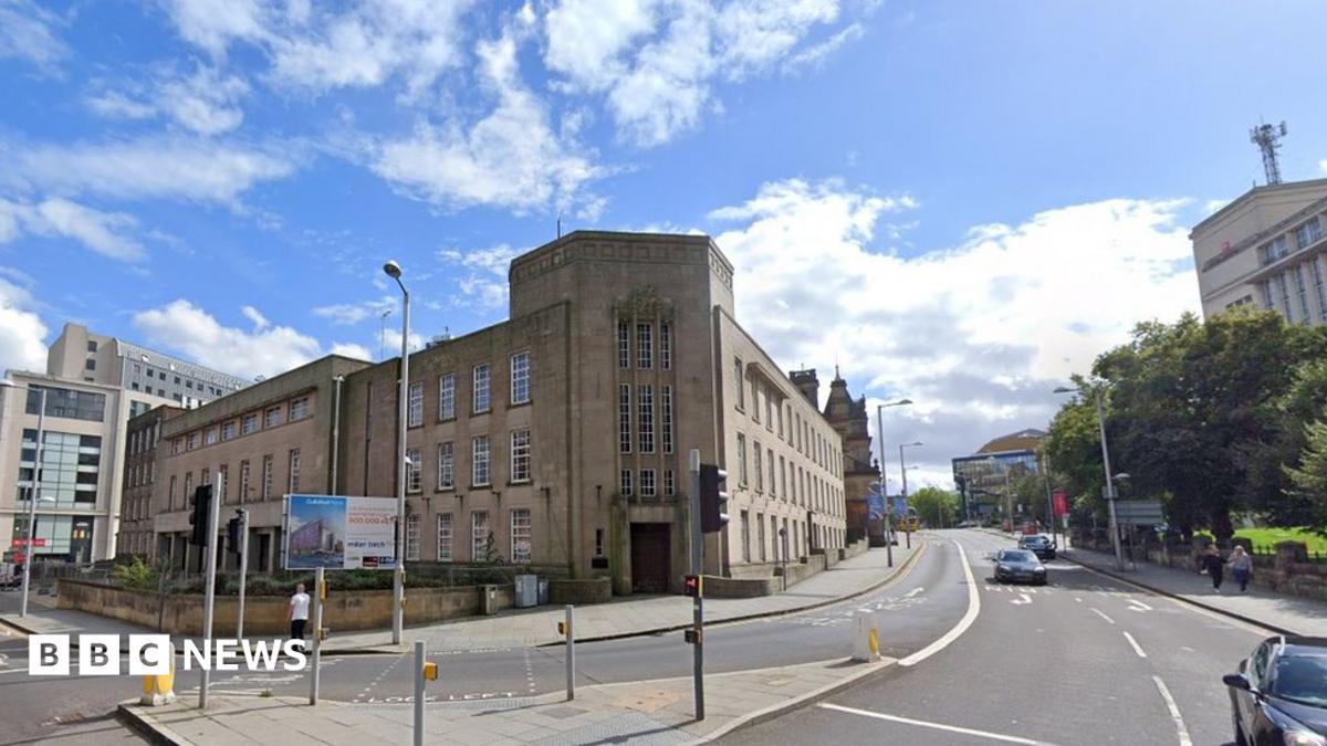 Student flats plan for old Nottingham police and fire HQ pulled - BBC News