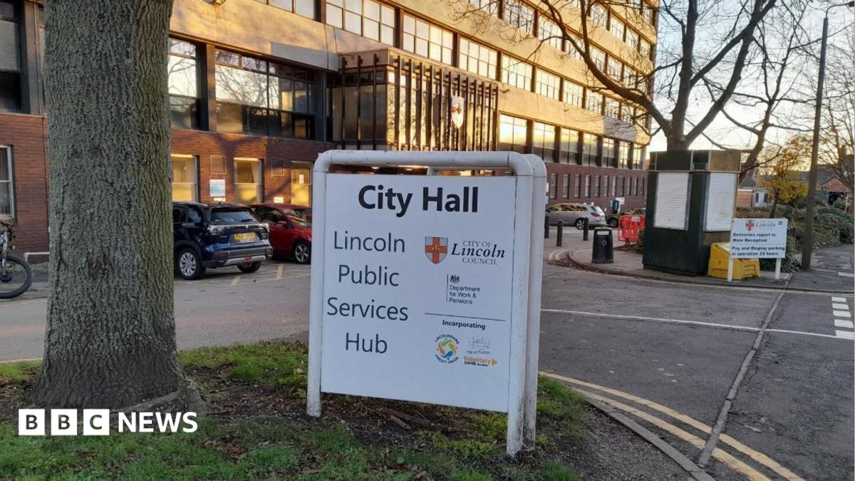 City of Lincoln Council complaints hit five-year high - BBC News