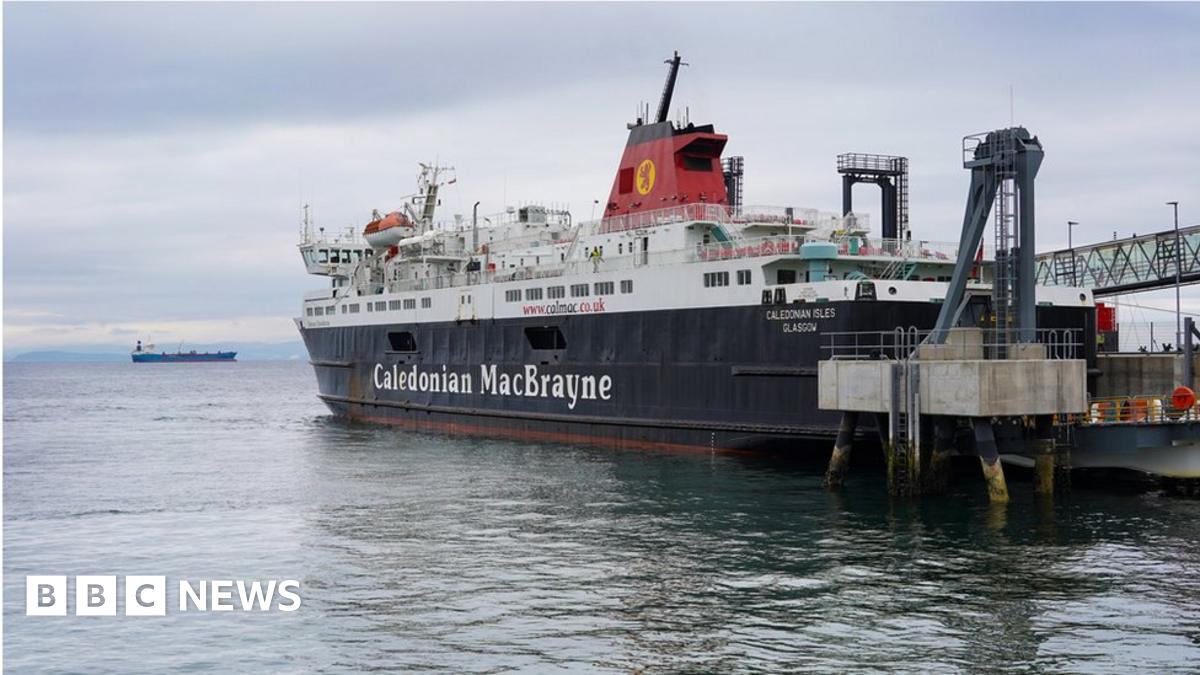 Delayed return of Arran and Inner Hebrides ferries - BBC News