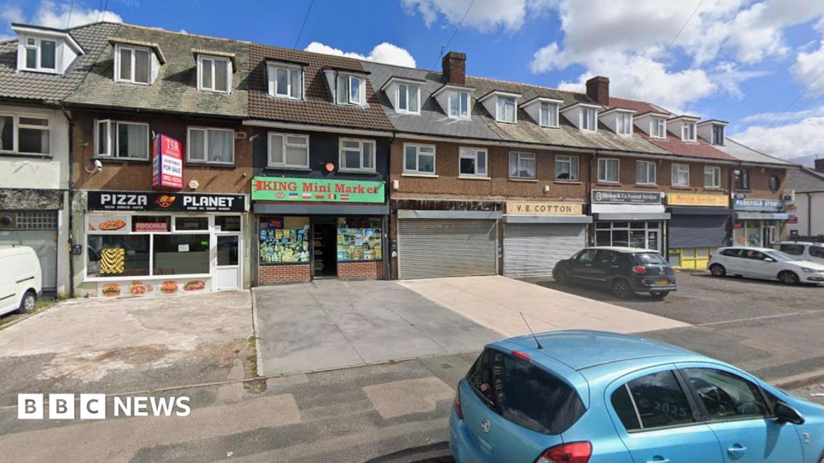 Wolverhampton shop granted alcohol licence despite complaints - BBC News