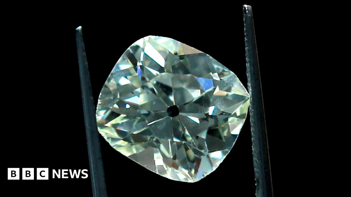 Ukraine war: Russian diamonds set for ban under new EU sanctions - BBC News