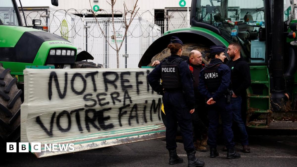 French farmer protests: Dozens arrested at Rungis food market in Paris ...