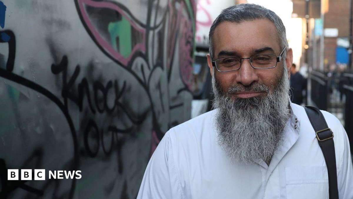 Anjem Choudary: Radical preacher released from prison - BBC News