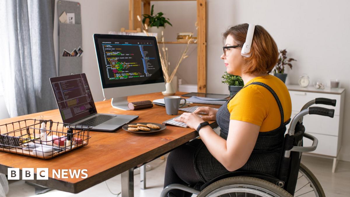 Disability and illness benefit changes proposed - BBC News