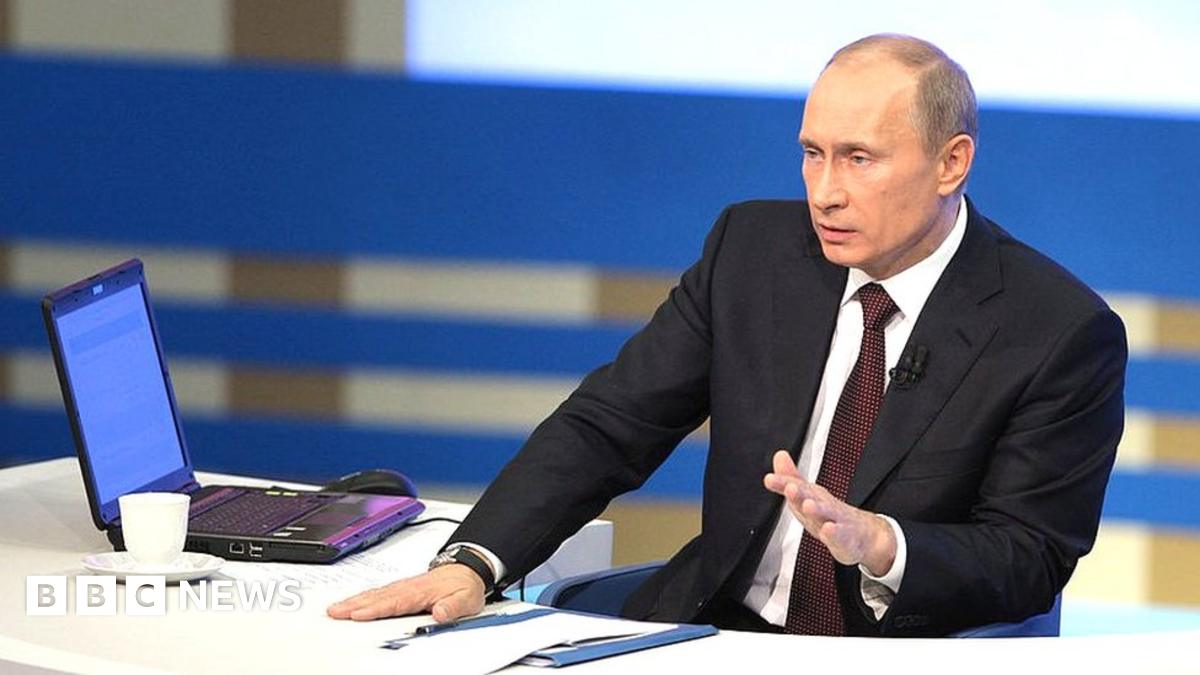 Putin bans VPNs in web browsing crackdown - BBC News