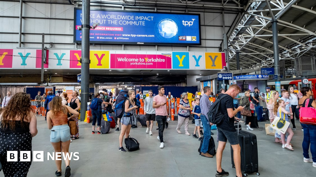Leeds Railway Station introduces British Sign Language service - BBC News