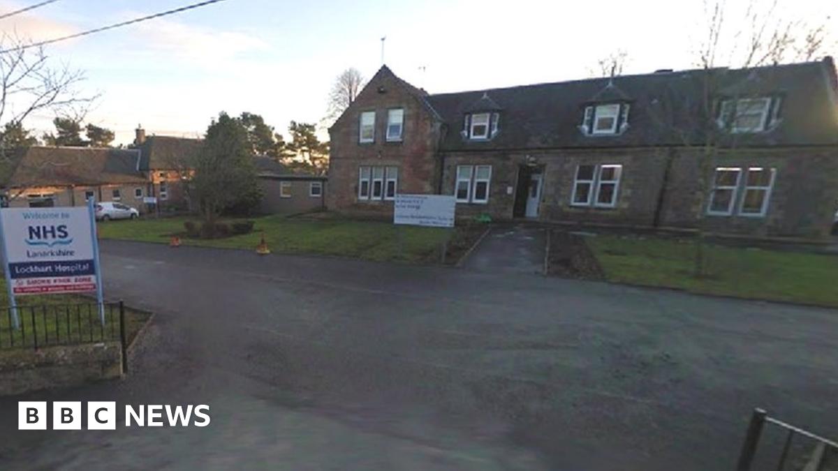 GP shortage halts admissions to Lockhart Hospital in Lanark - BBC News