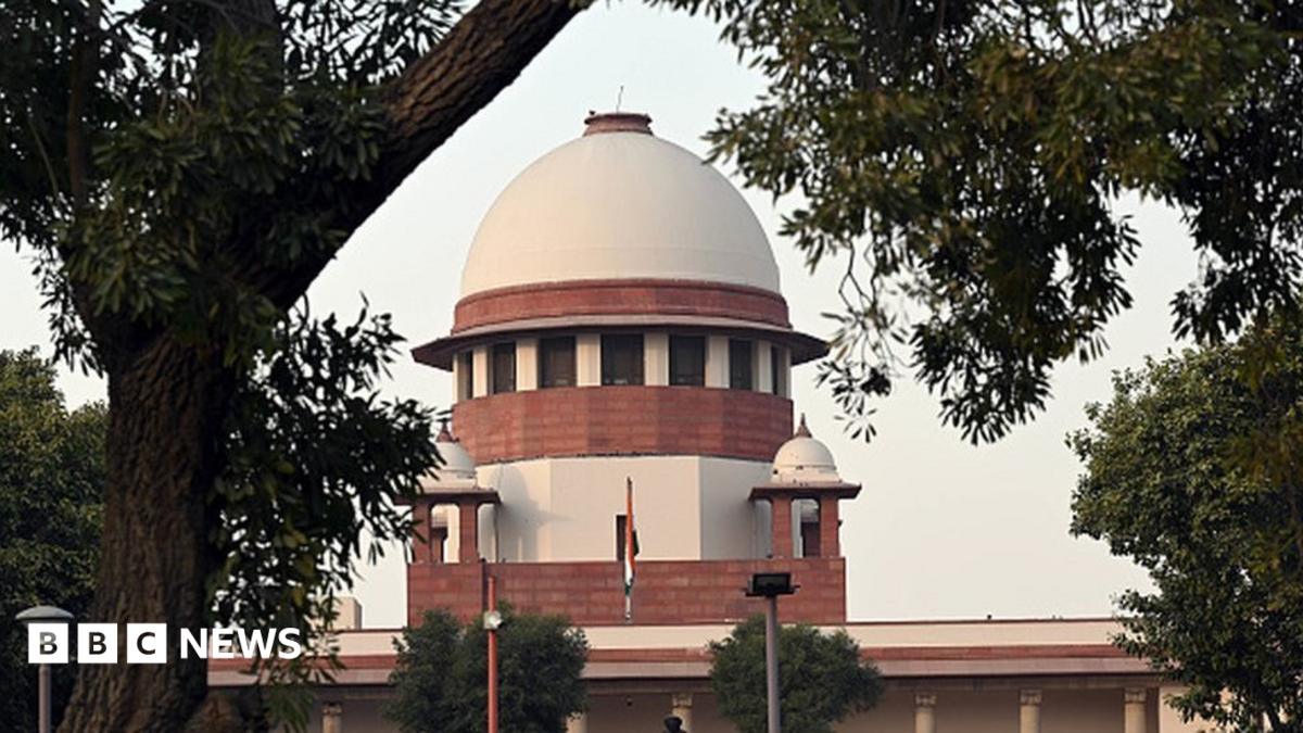 Supreme Court: Why India's powerful top court is in a 'crisis' - BBC News
