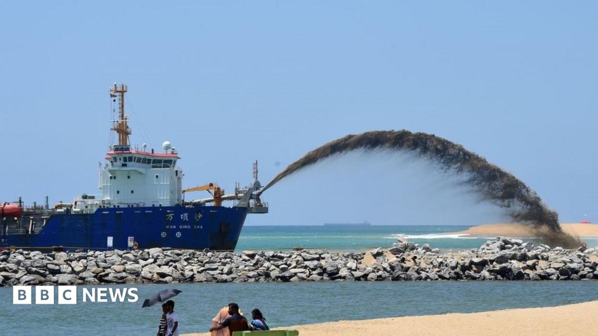 Sand dredging devastating ocean floor, UN warns - BBC News
