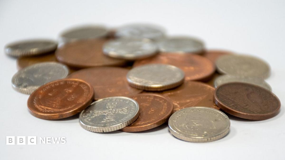 Isle of Man considers ending use of 1p, 2p and 5p coins - BBC News