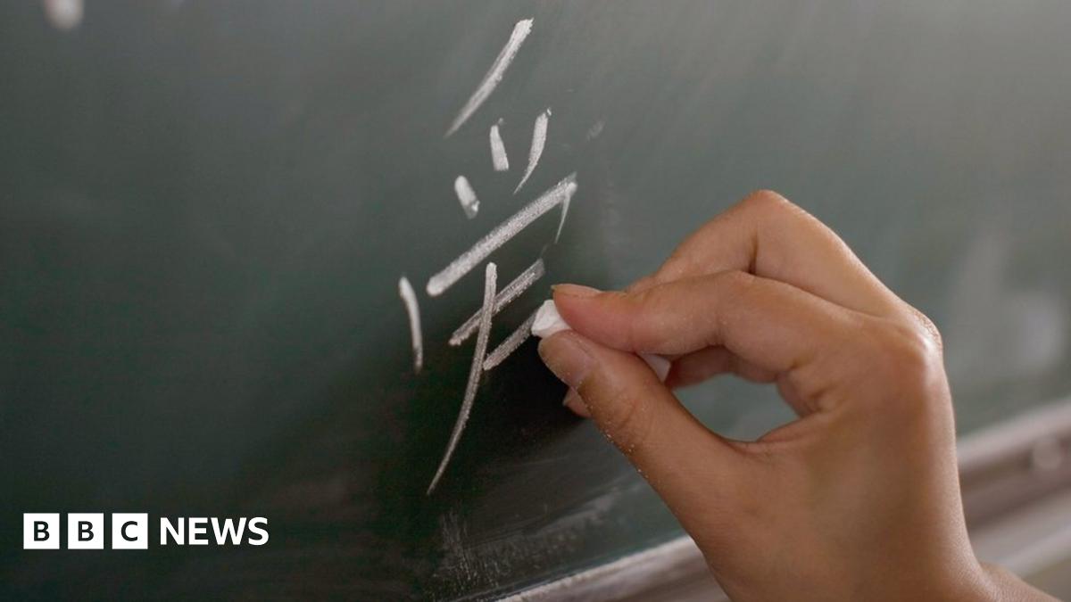 China sets target for 80% of citizens to speak Mandarin by 2020 - BBC News