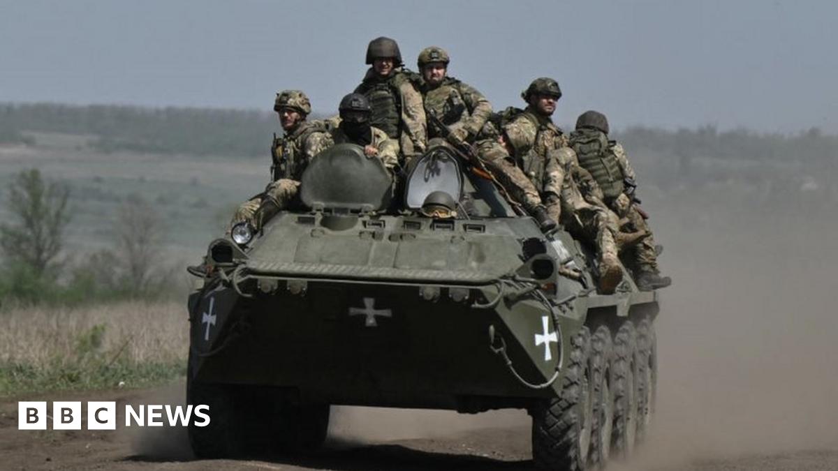 Situation on frontline has worsened, Ukraine army chief says - BBC News