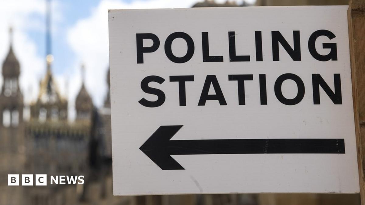 Eleven candidates announced for Rochdale by-election - BBC News