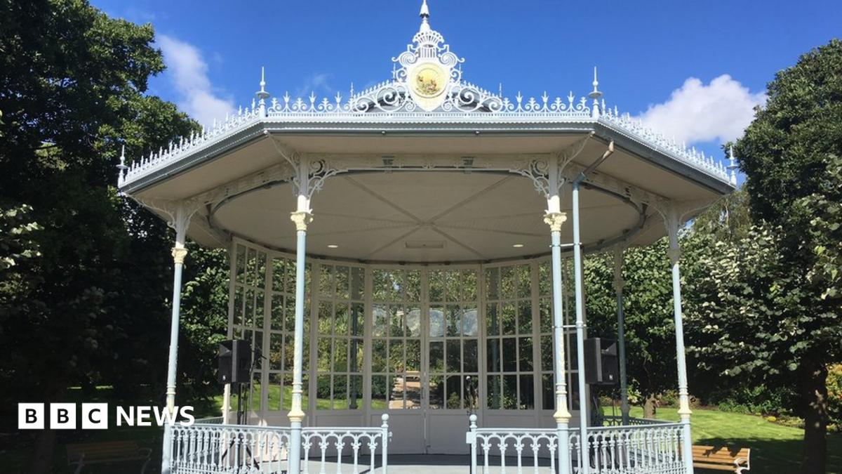 Historic Warrenpoint park opens after £1m upgrade - BBC News