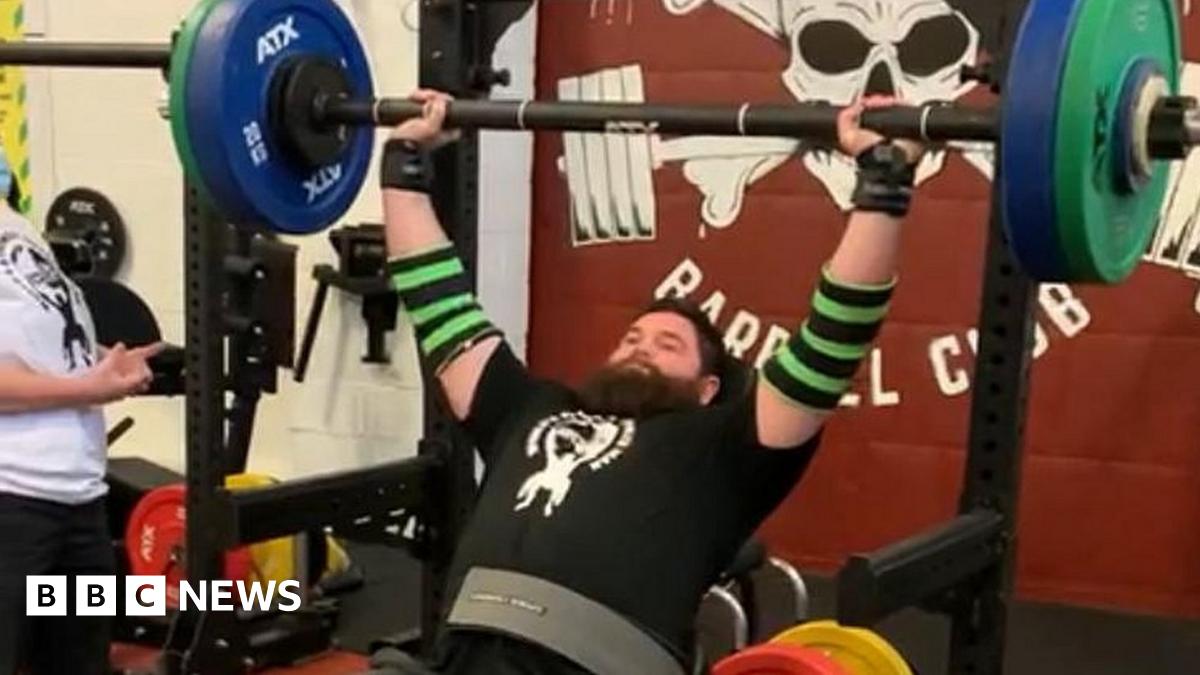 Wiltshire champion first in World's Strongest Man for second year - BBC ...