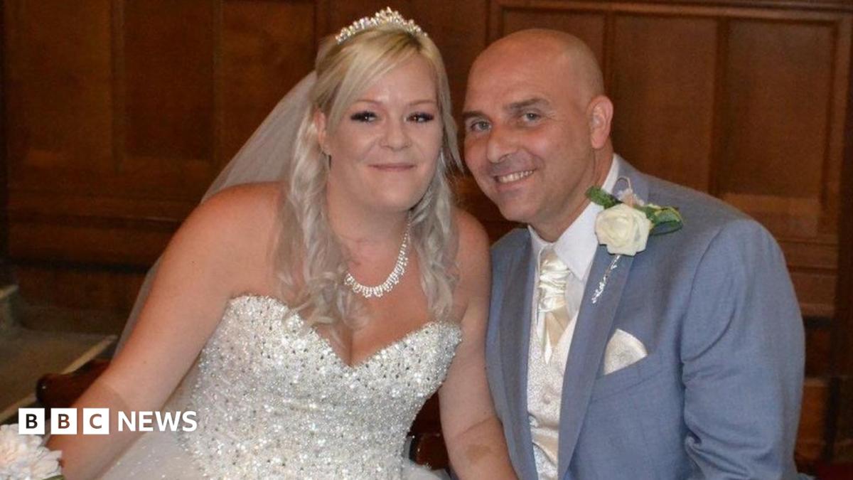 Dana Twidale: Wedding con victims' big day saved by community - BBC News
