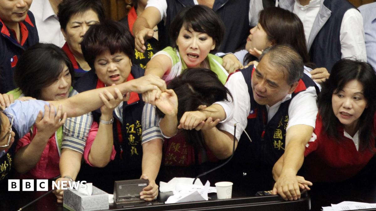 Taiwan, the place to be a woman in politics - BBC News