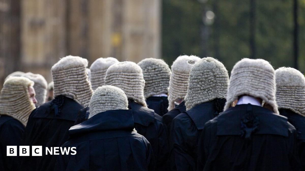 Prison sentences: Plans 'to encourage' early guilty pleas - BBC News