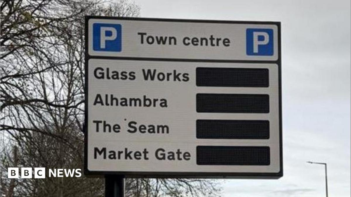 Barnsley Council U-turn on backwards road sign - BBC News