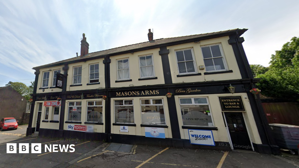 Caerphilly pub Masons Arms bans under 25s from weekend drinking - BBC News